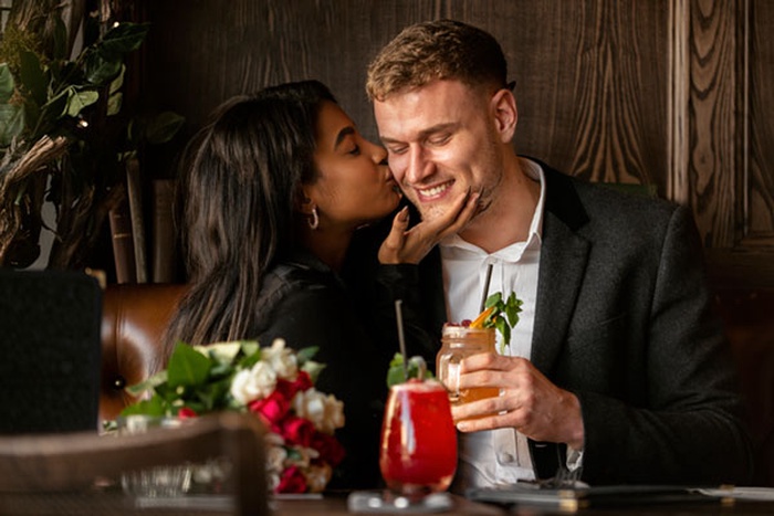 Stranger Chat Tips & Guide - Video Chat With Strangers