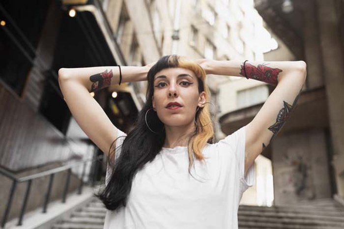 Crossdresser Chat Online – Meet Stylish Crossdresser Partners on SDM